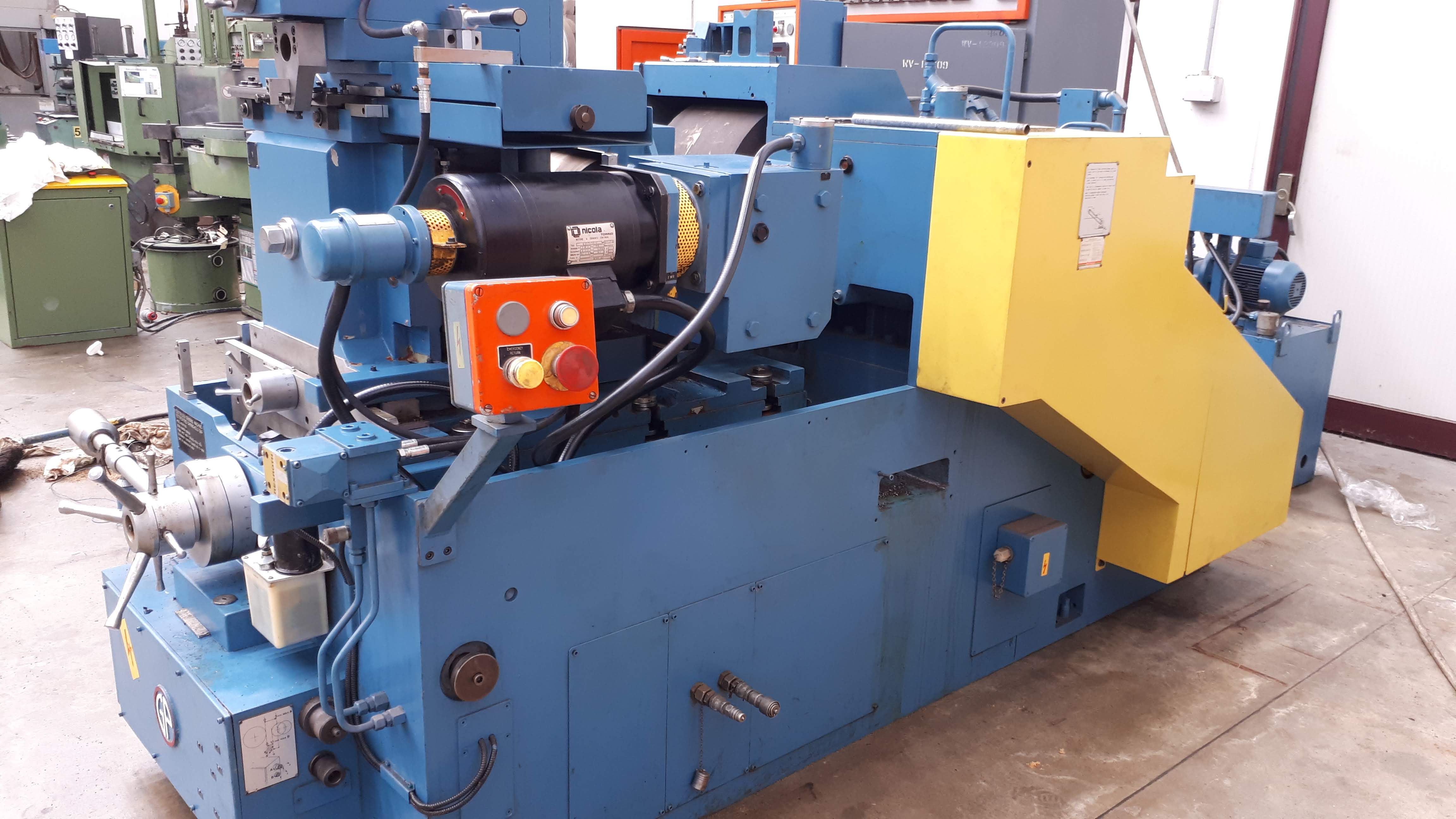 Usata Ghiringhelli M12 SP600 (M212, M300) in vendita presso Gussago...