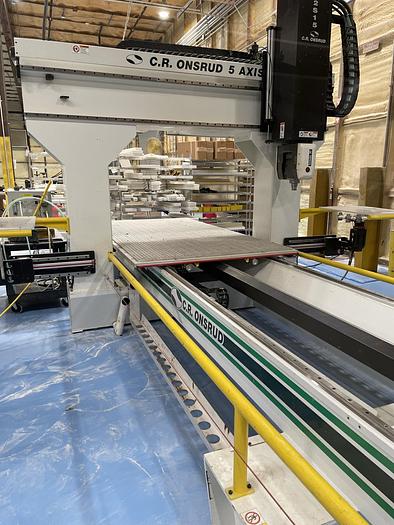 Used 2017 C R Onsrud F122s15 5 Axis Cnc Router With 5 X 10 Moving