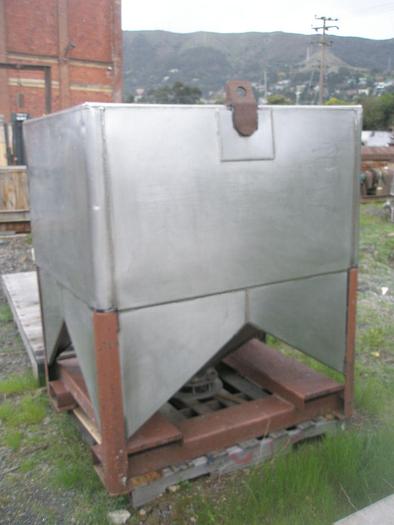Used Hopper, 40 CF, S/st, 50" X 42", Cone Btm, Flo Bin, #L737001 for ...