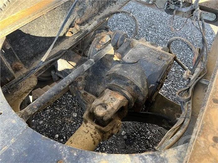 Used Sold 2001 Mack CH613 at Finley Truck Sales