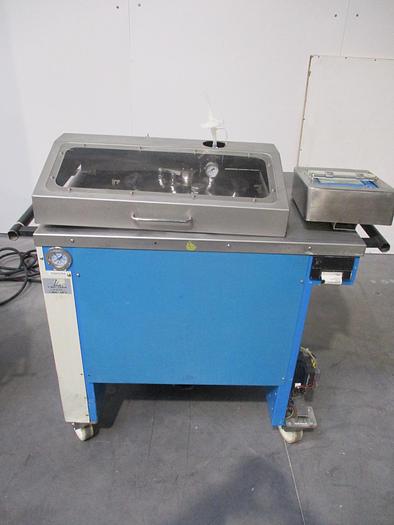 D'occasion 2007 AES Laboratoire / BIOMERIEUX MASTERCLAVE 60 à vendre à ...