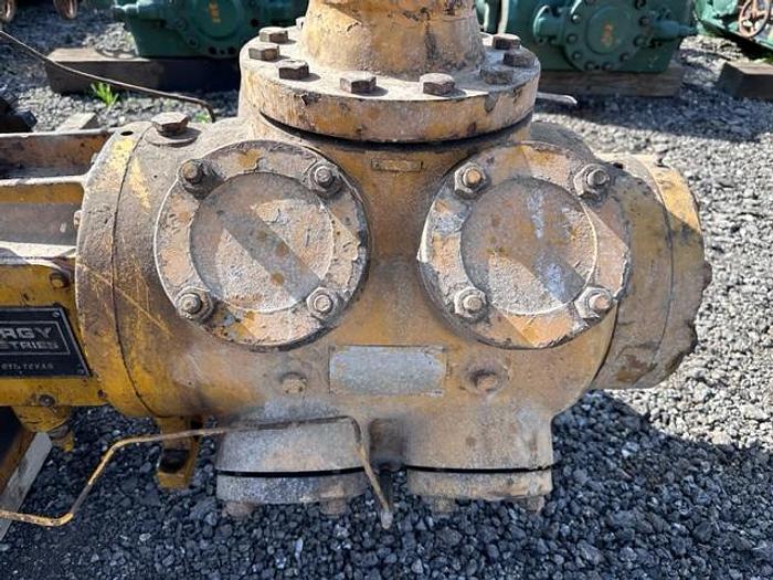 Used Gemini FE332-2C Compressor Frame SN: 32F343 with 8.25” x 5.25 ...