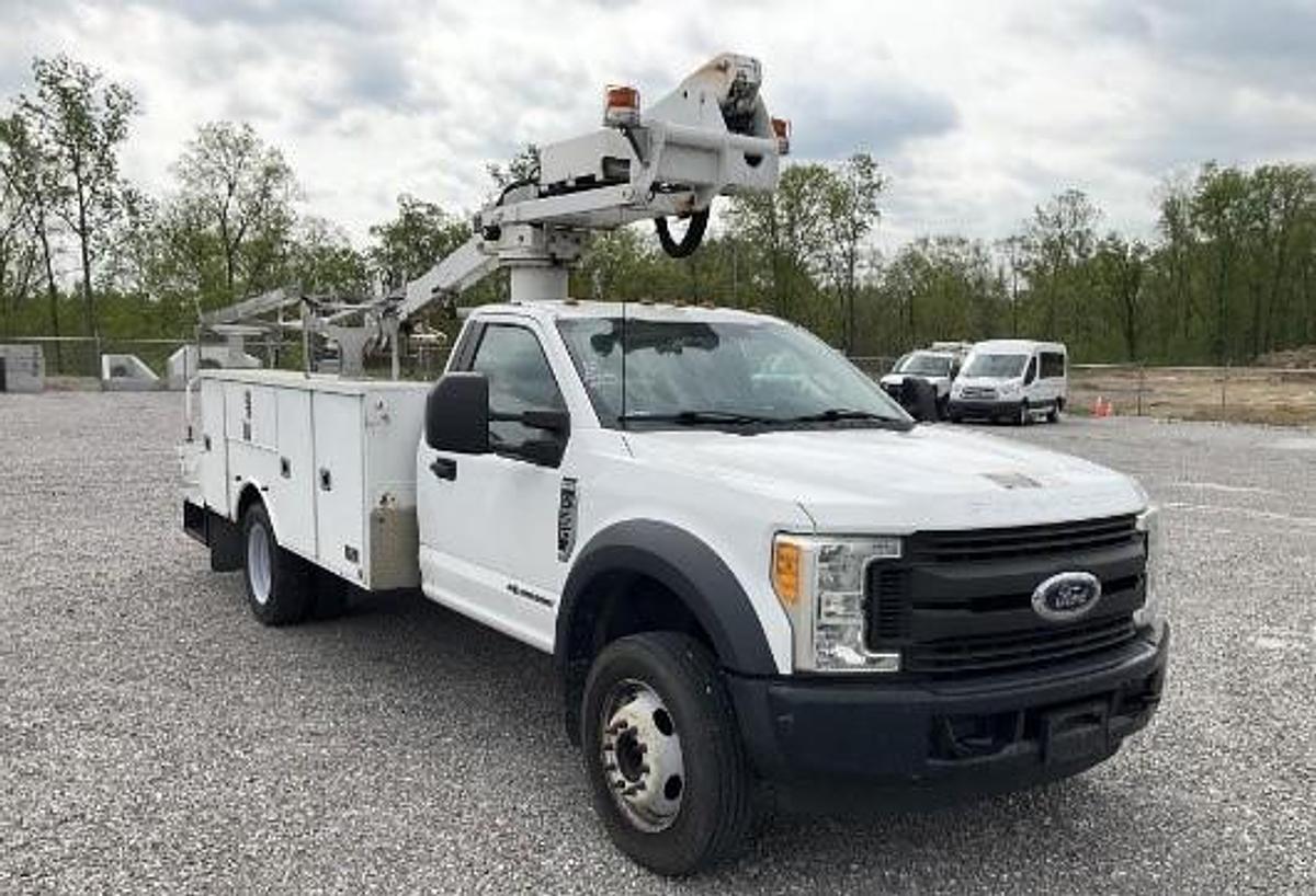 Used Altec AT235P Cable Placer on 2017 Ford F550 Utility Truck - 91911 ...