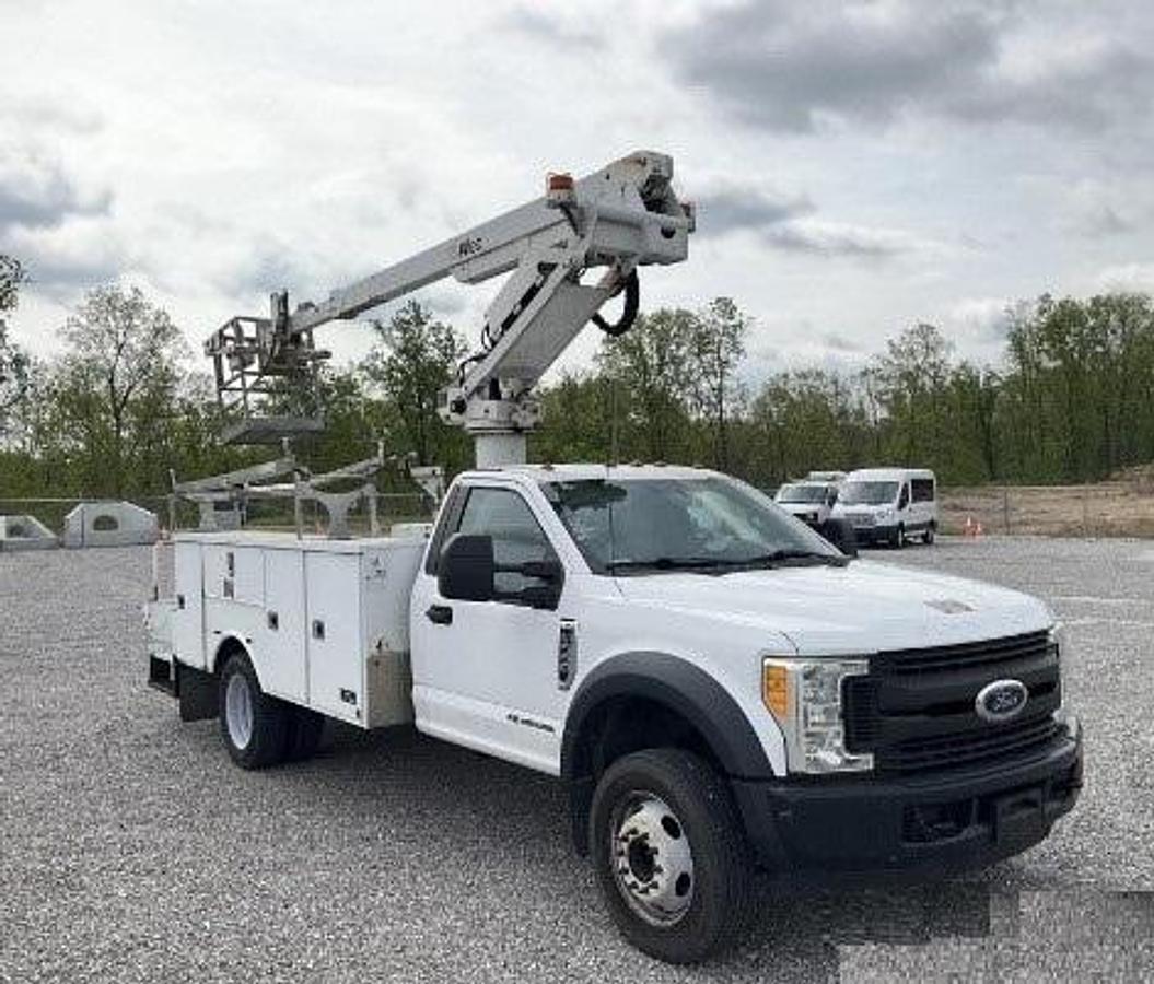 Used Altec AT235P Cable Placer on 2017 Ford F550 Utility Truck - 91911 ...