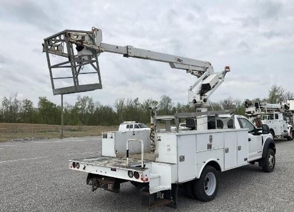 Used Altec AT235P Cable Placer on 2017 Ford F550 Utility Truck - 91911 ...