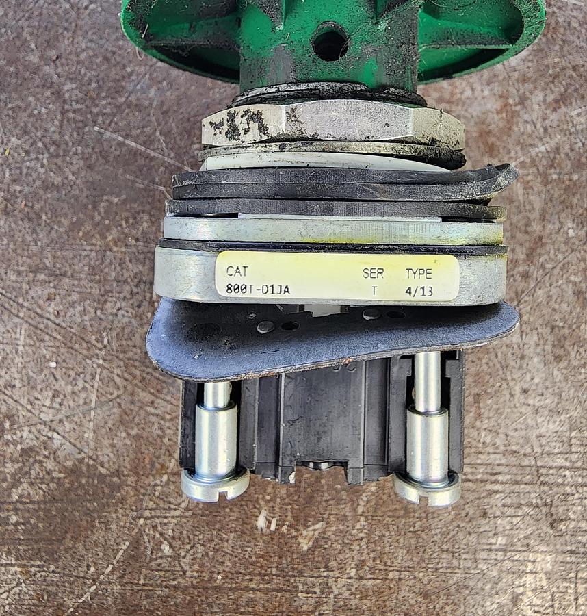 Used Allen-Bradley 800T-D1JA Green Mushroom Push Button for Sale at ...