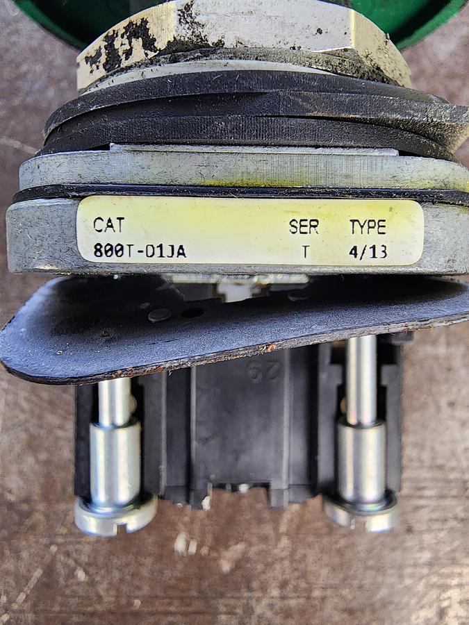 Used Allen-Bradley 800T-D1JA Green Mushroom Push Button for Sale at ...