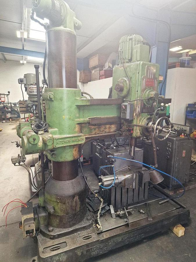 Used KITCHEN & WALKER E2 4'6" RADIAL ARM DRILL for Sal...