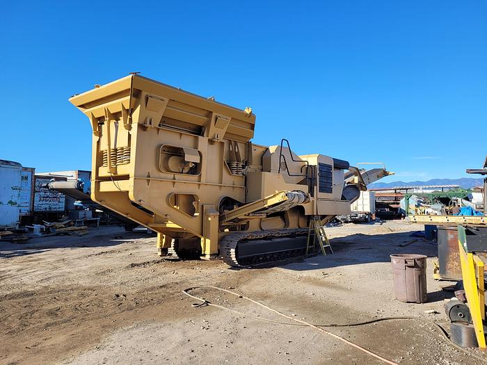 Used Sold 2010 EXTEC C12 at Grinder Crusher Screen