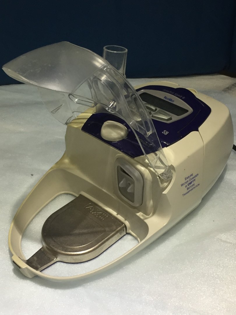 Gebraucht Sold ResMed AutoSet Spirit II mit Luftbefeuchter at Ultra ...