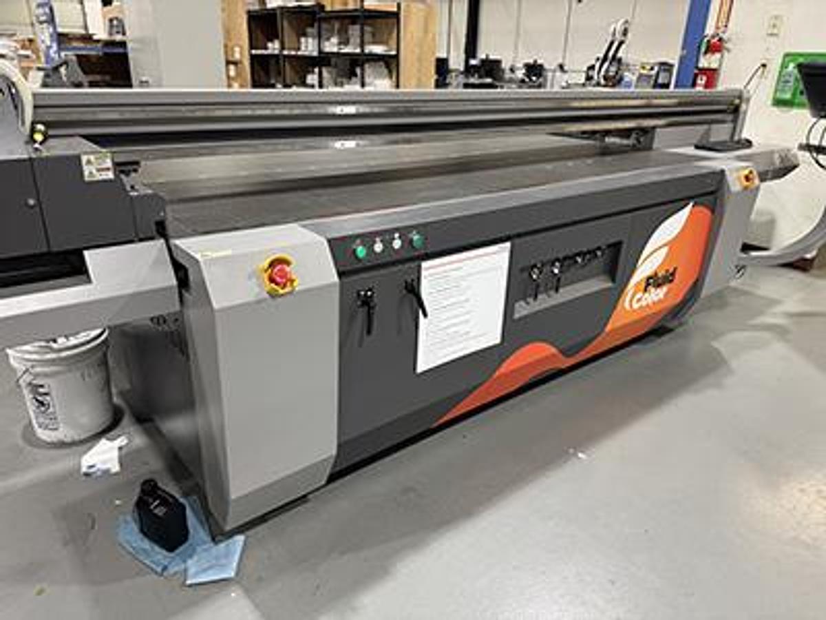 Used 2022 Fluid Color R84F for Sale in OR, USA