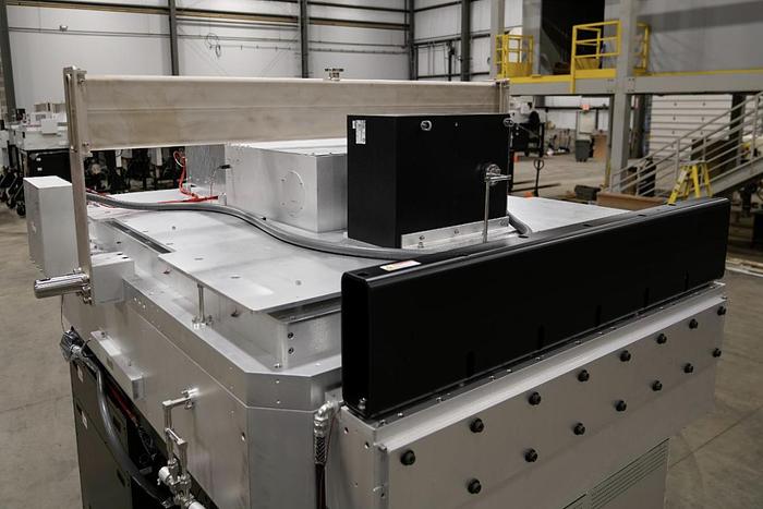 New AMAT AKT GEN 6 PECVD CHAMBER for Sale at Tara Semiconductor Tec...