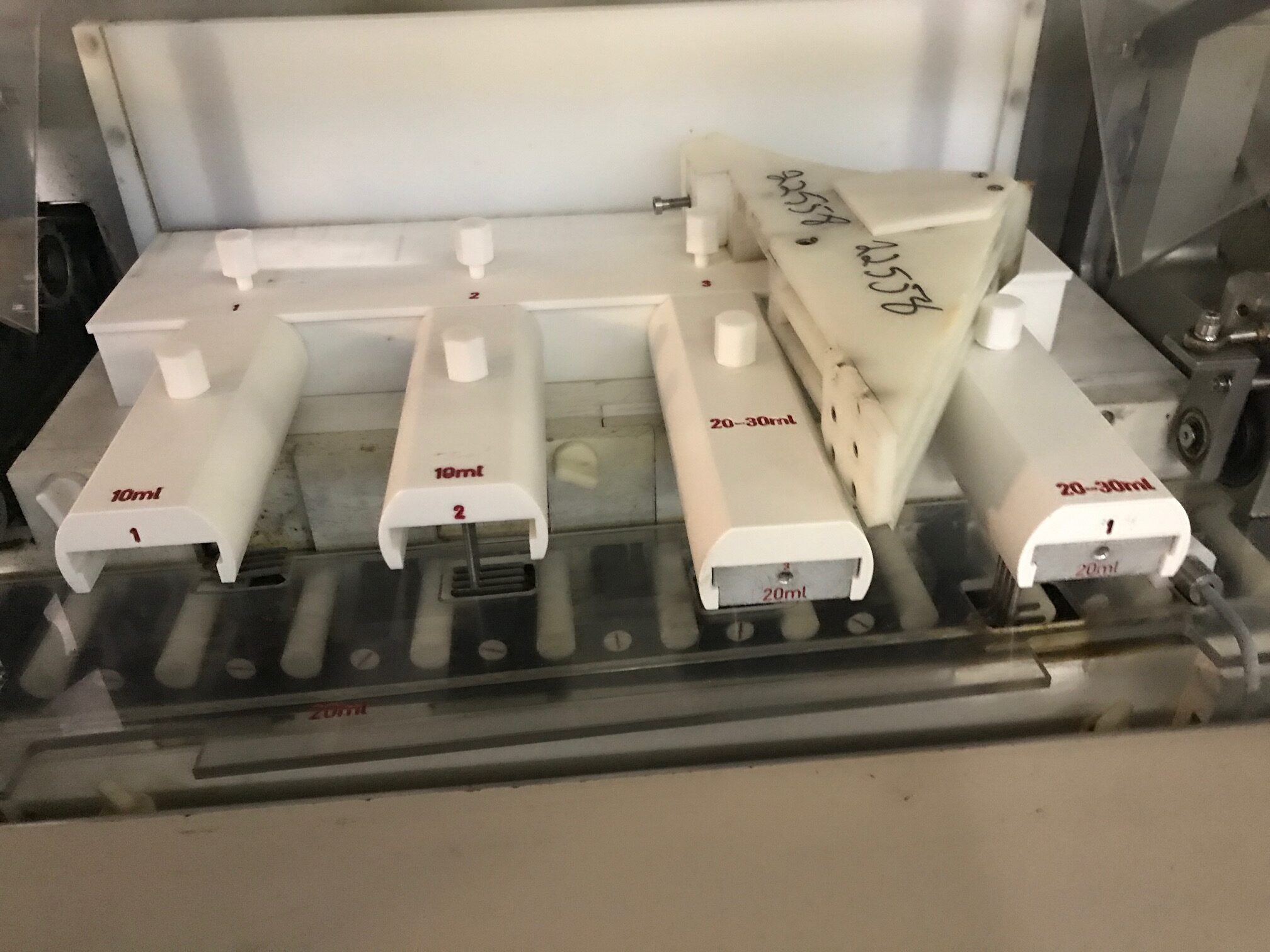 Used Sold BOSCH – Leak Test Machine – KLD 1041 at MLTC-Europe