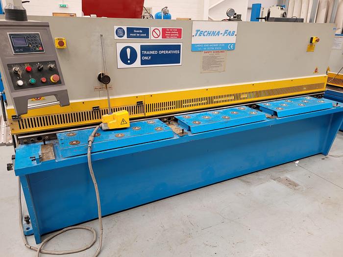 Used Mach cut 3m x 6mm Hydraulic guillotine NC control with Rear sheet ...