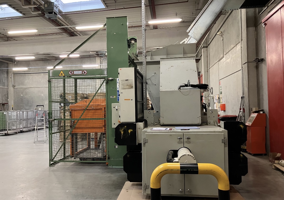 Balers for sale at RDA Recycling Machinery GmbH