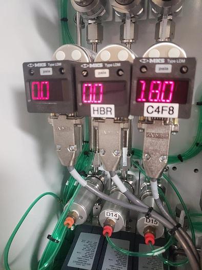 Used 1996 Applied Materials 5200 Centura Dry Etch Cluster Tool for ...