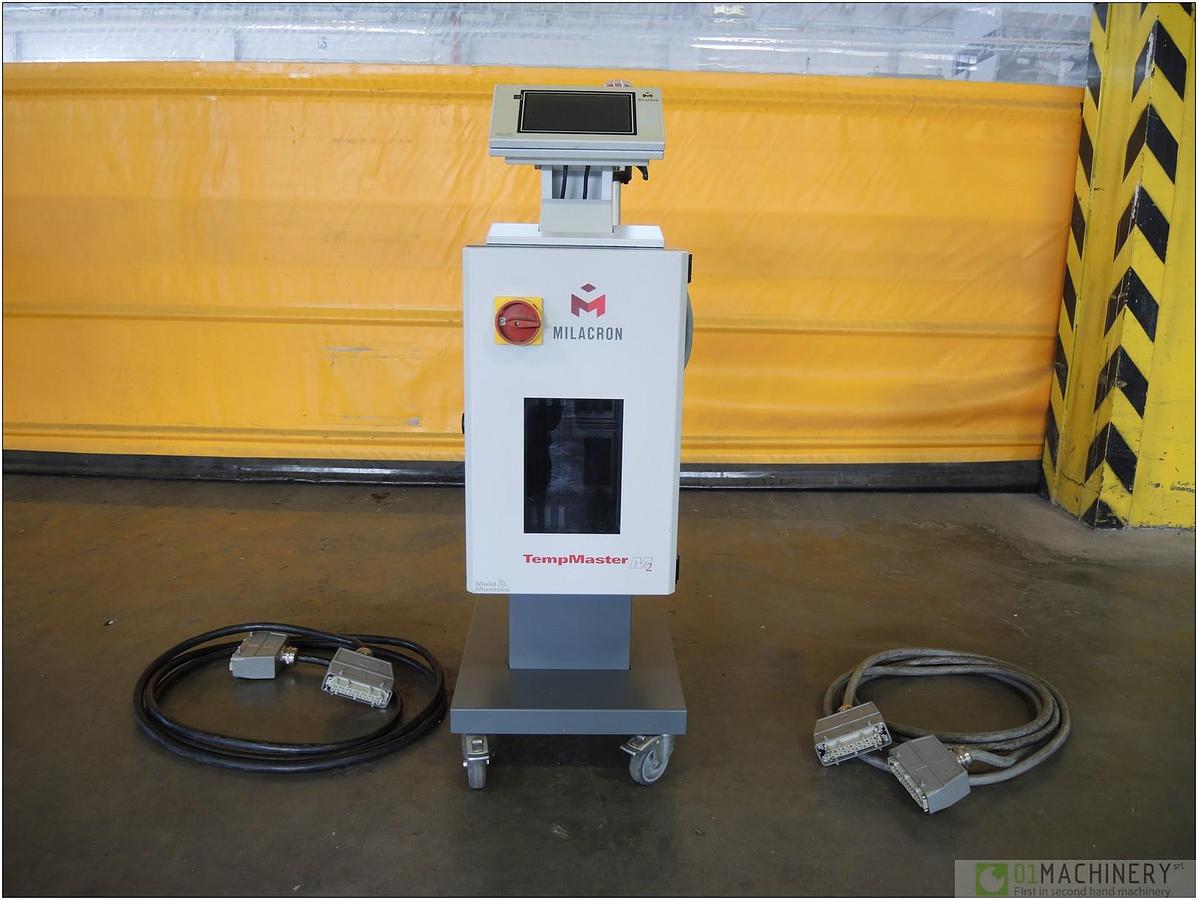 Used 2016 MOLD MASTER M2XS-12 for Sale in Cerreto d'Esi, Italy