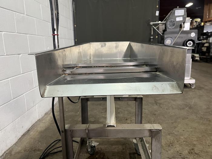 Used Syntron F-212B Electromagnetic Vibrating Feeder for Sale at Steep ...