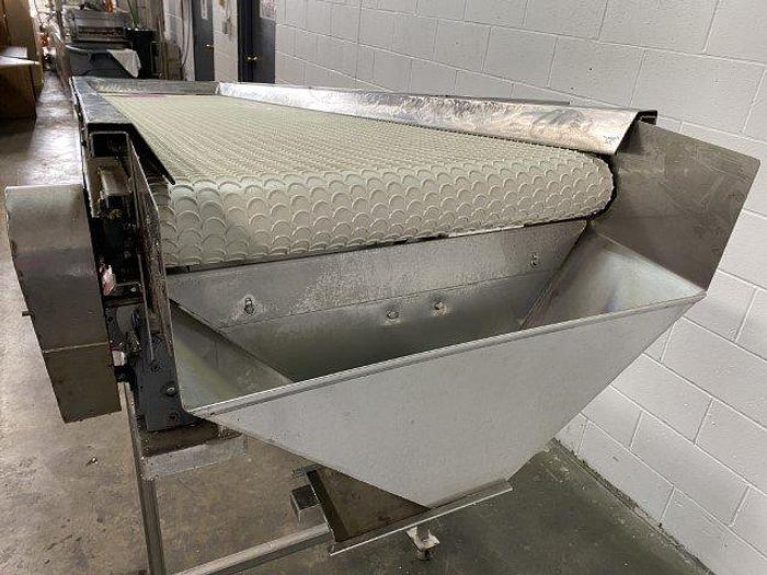 Crescent-Top Incline Conveyor