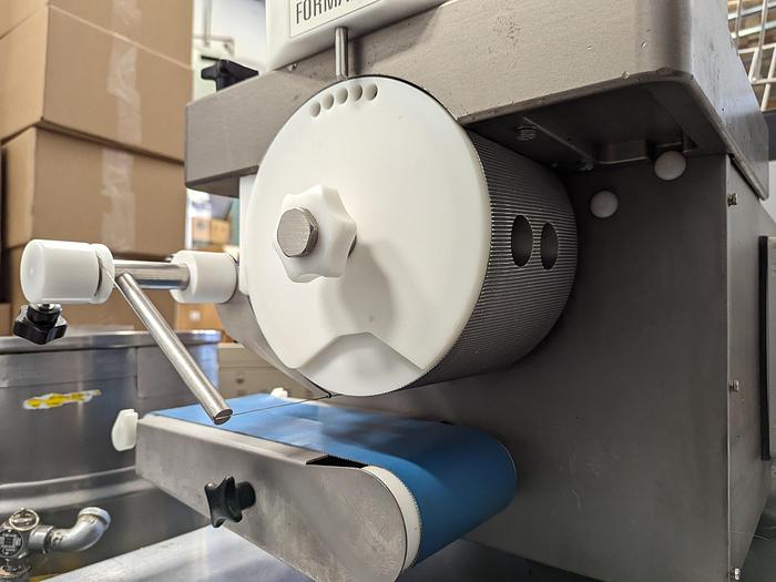 Used Deighton Formatic R2200 Food Former for Sale at Steep Hill ...