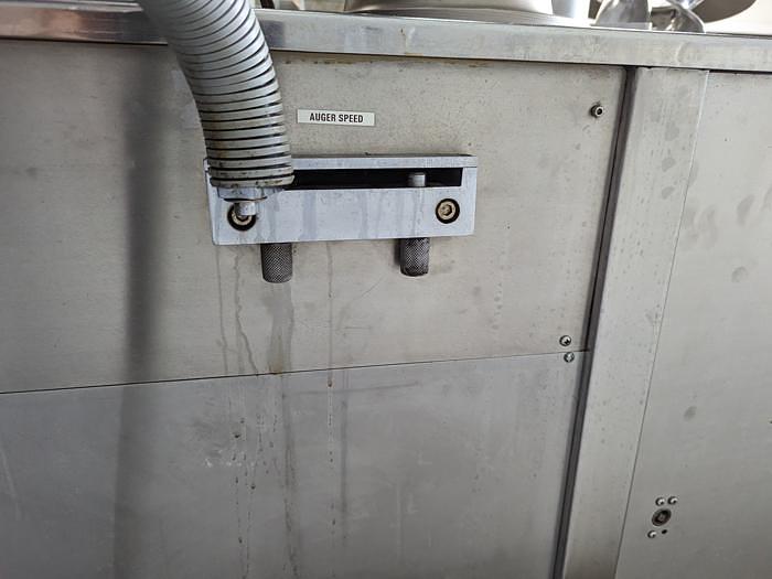 p+am SA9 Capsule Filling Machine