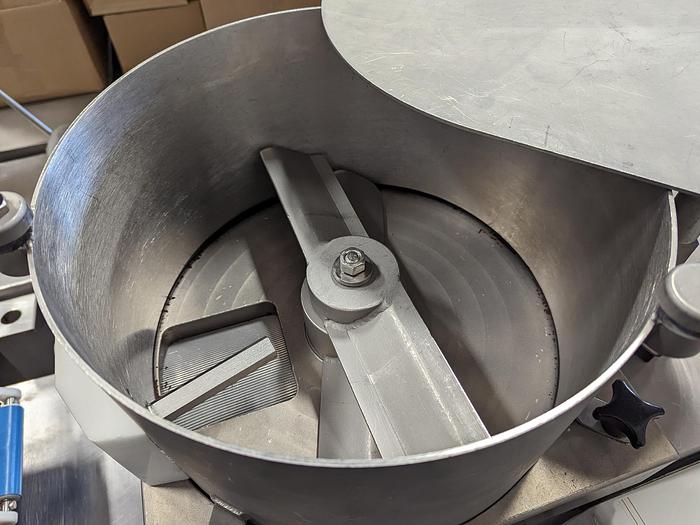 Used Deighton Formatic R2200 Food Former for Sale at Steep Hill ...