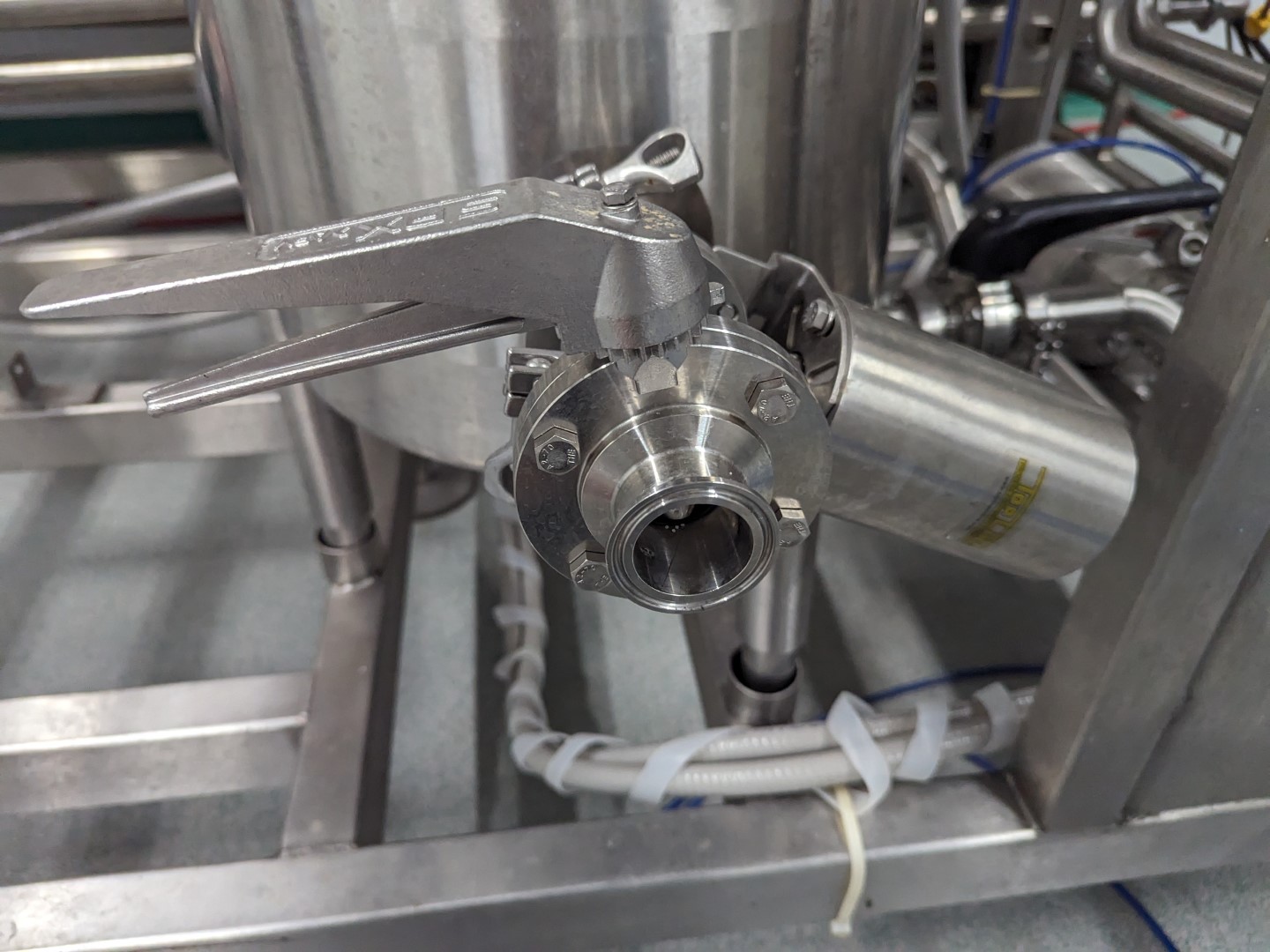 Used Goodnature FPXT-264 HTST Pasteurizer System for Sale at Steep Hill ...