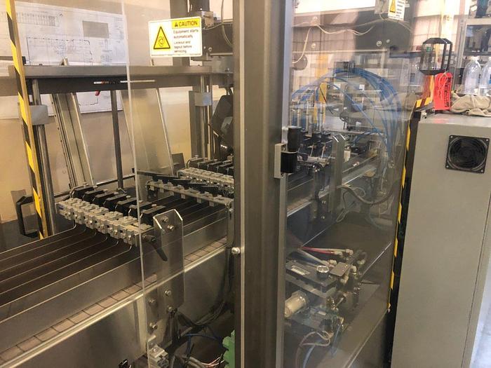 Used Combi Alphapack® Pick & Place Case Packer for Sale at Steep Hill ...