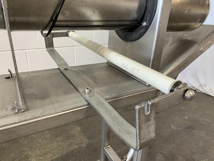 Pneumatic Meat Netting Machine