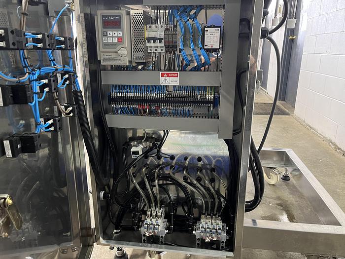 Used SeaPro 3 Lane Piston Depositor with Agitated Hopper for Sale at ...