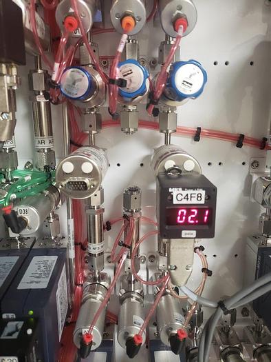 Used 1996 Applied Materials 5200 Centura Dry Etch Cluster Tool for ...