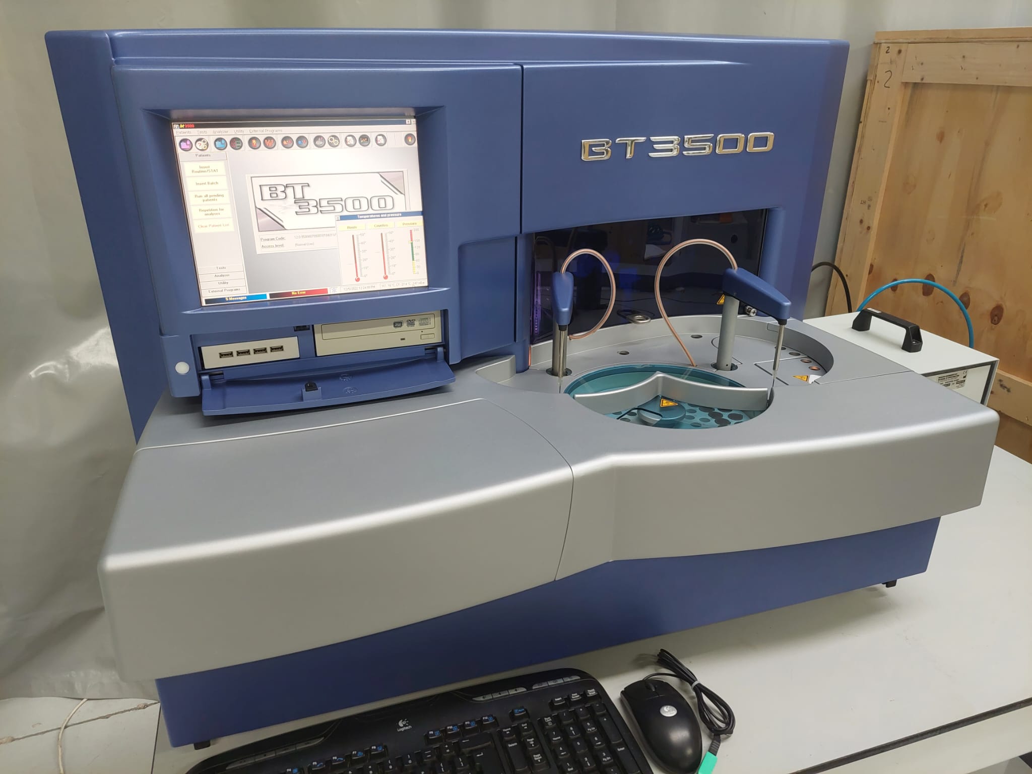 Refurbished Biotecnica BT3500 Chemistry analyzer for Sale in Povoa ...