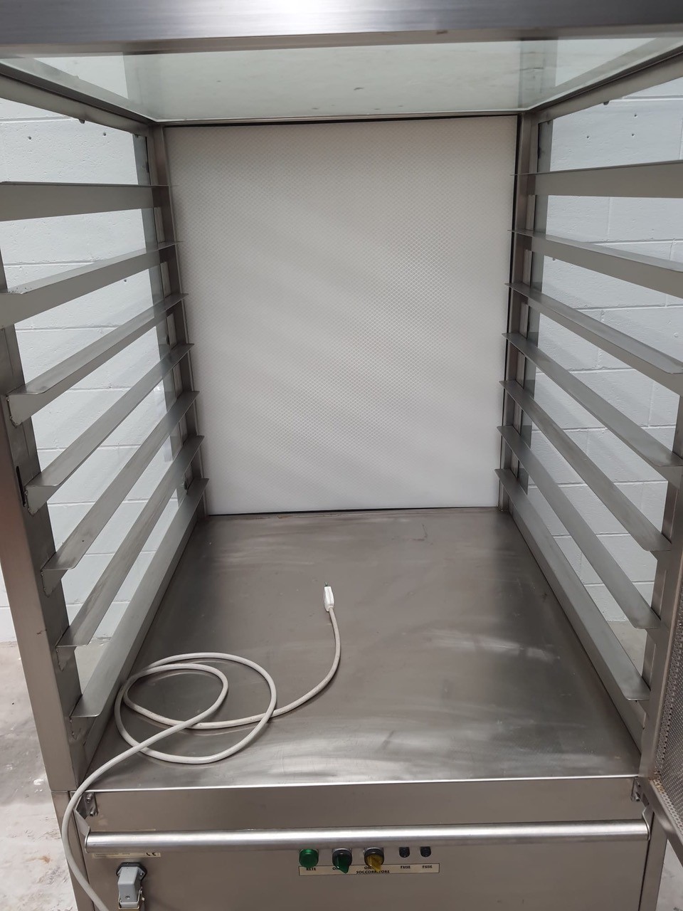 Usato Sold Faster - LAF Trolley at MLTC-Europe
