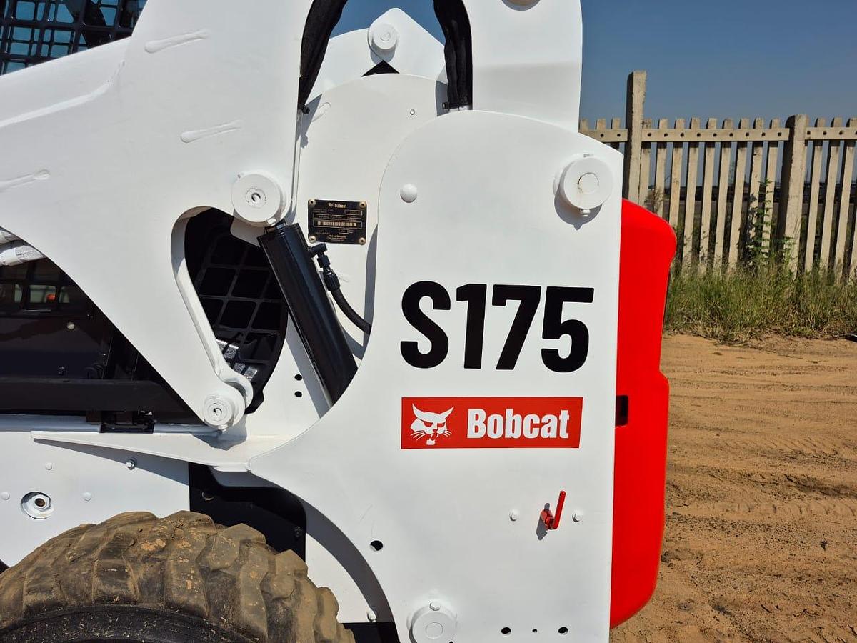 Used BOBCAT S175 COMPACT SKID STEER (RUNNER) (BATTERIES NOT INCLUDED ...
