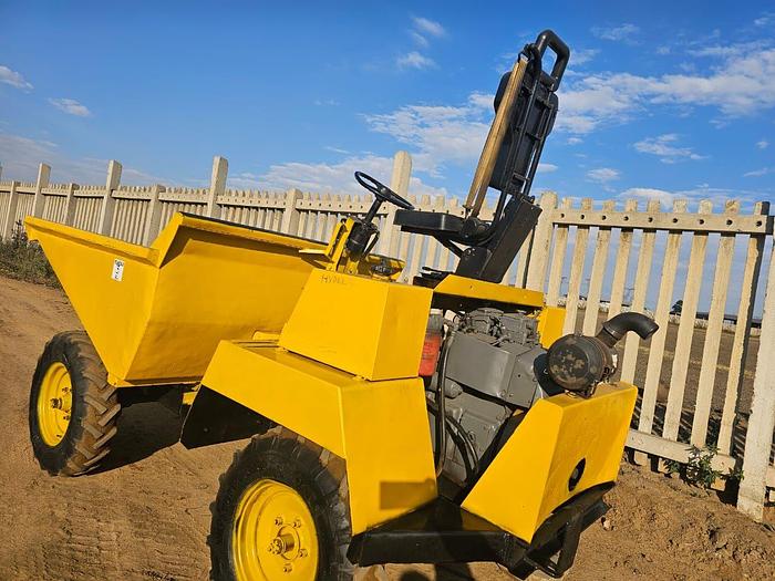Used 2 TON WINGET 4X4 CONCRETE DUMPER WITH TWIN CYLINDER DIESEL ENGINE ...