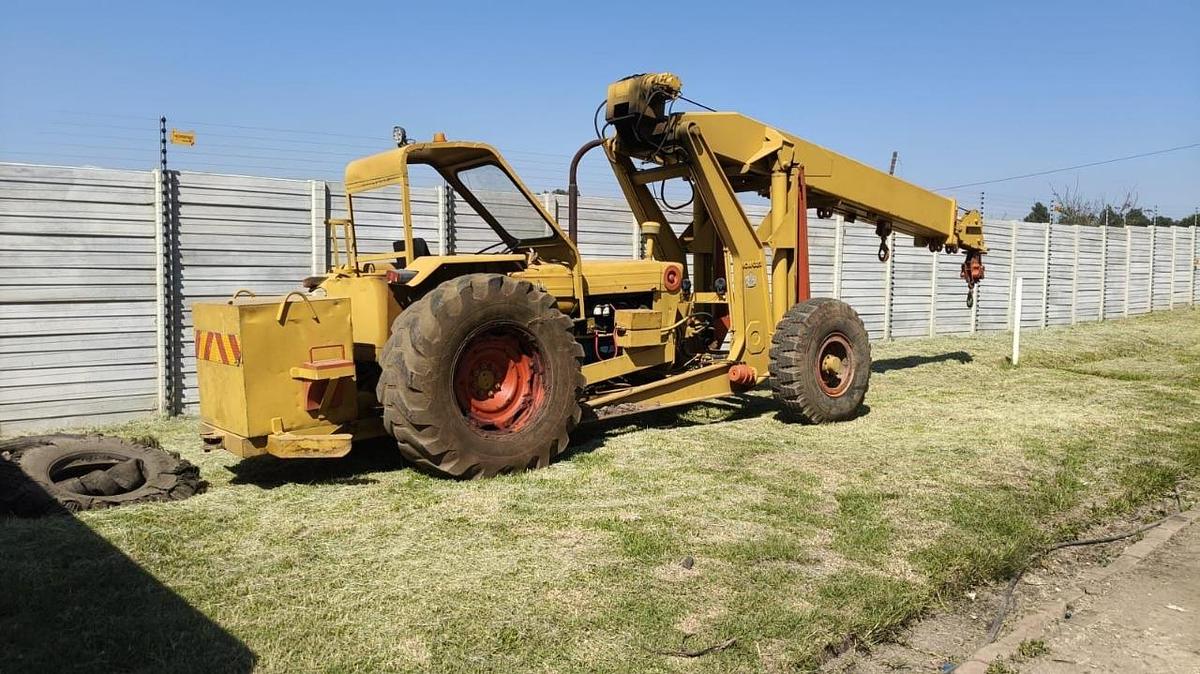 FORD TC48C MOBILIFT - 4 TO 8 TON CAPACITY