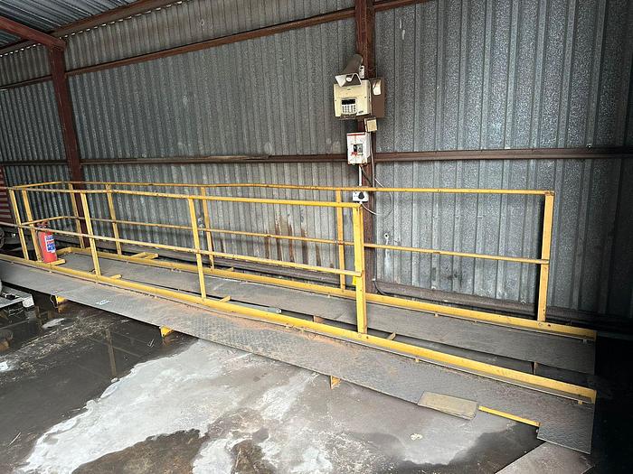 Used 32 000 KG DOUBLE GIRDER PORTAL OVERHEAD CRANE (DISMANTLED ...