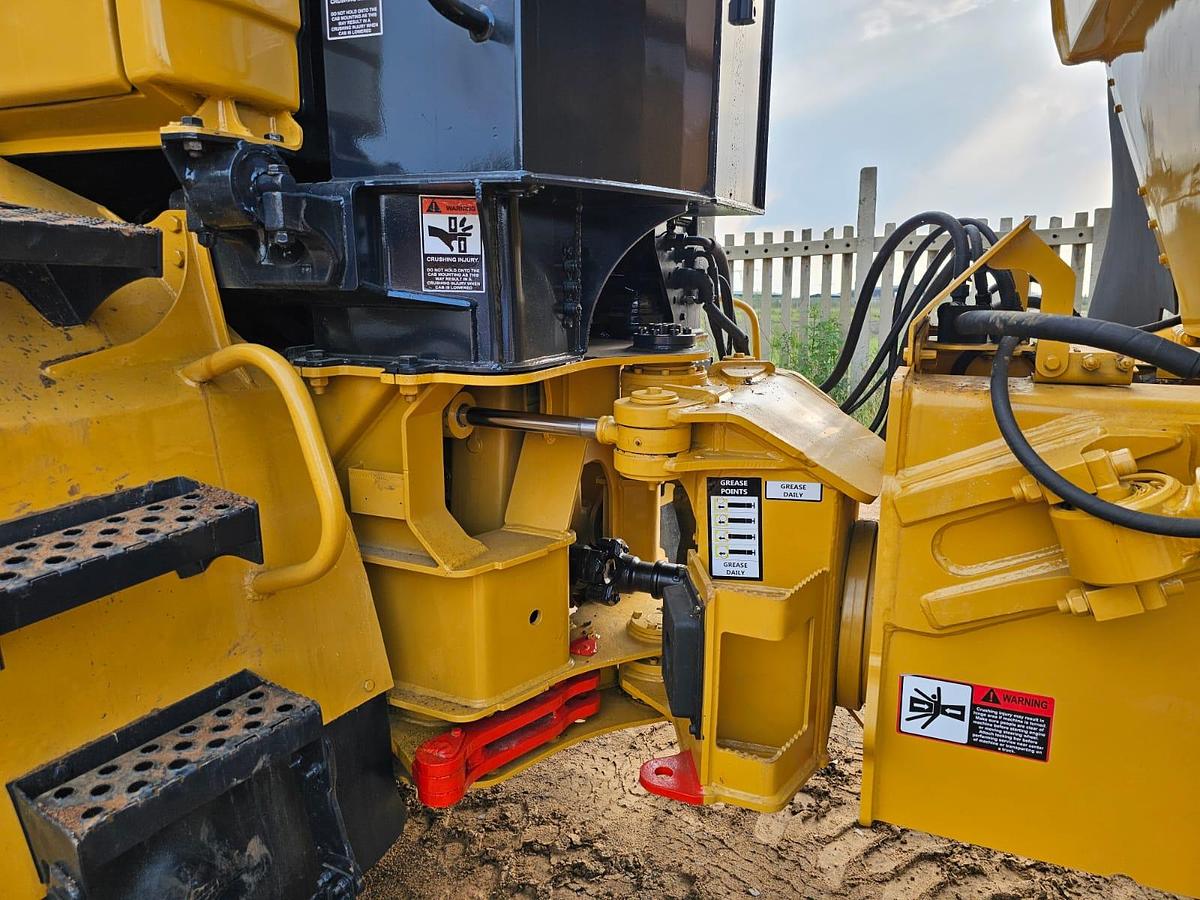 Used BELL B18D ARTICULATED DUMP TRUCK - OPERATIONAL for Sale in ...