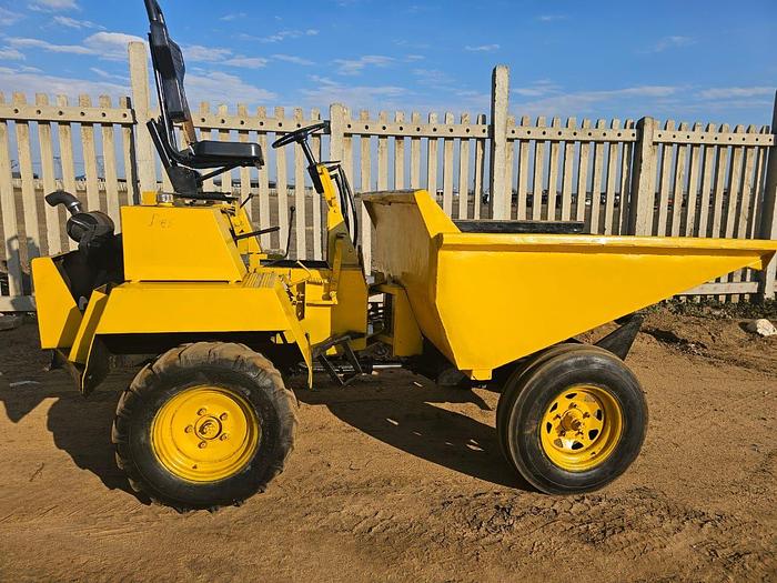 Used 2 TON WINGET 4X4 CONCRETE DUMPER WITH TWIN CYLINDER DIESEL ENGINE ...