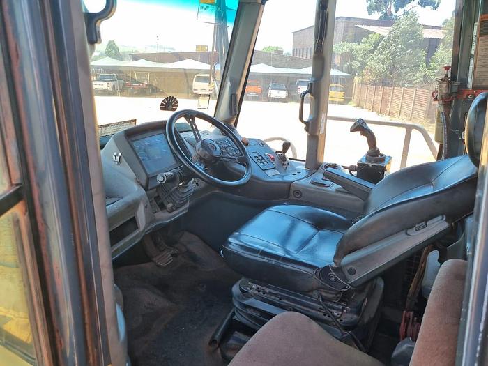 Used BELL B50D 6X6 50000 LITRE WATER BOWSER (RUNNER) for Sale in ...