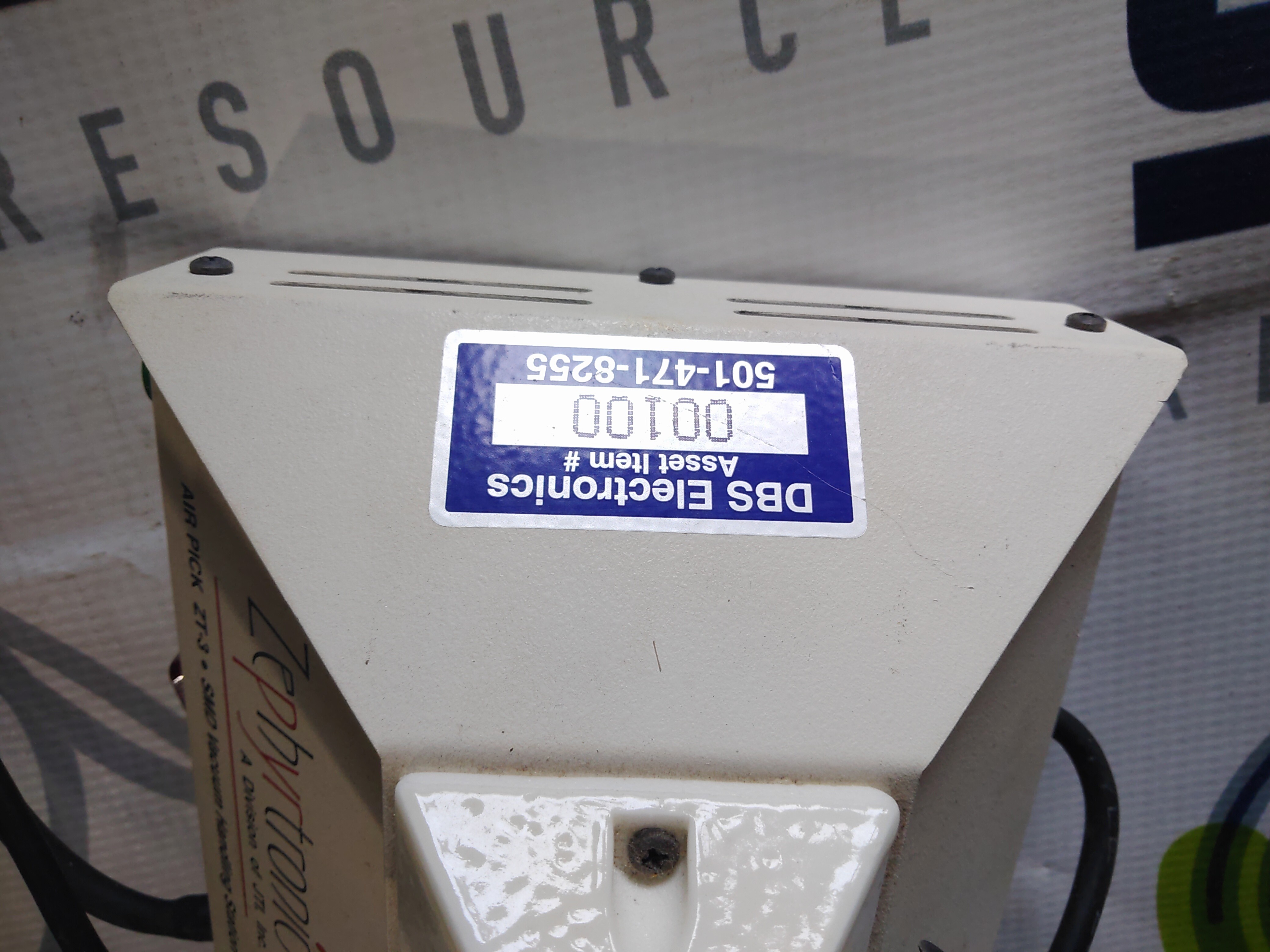 Used ZEPHYRTRONICS AIR PICK ZT-3 VACUUM HANDING STATION for Sale at SMT ...