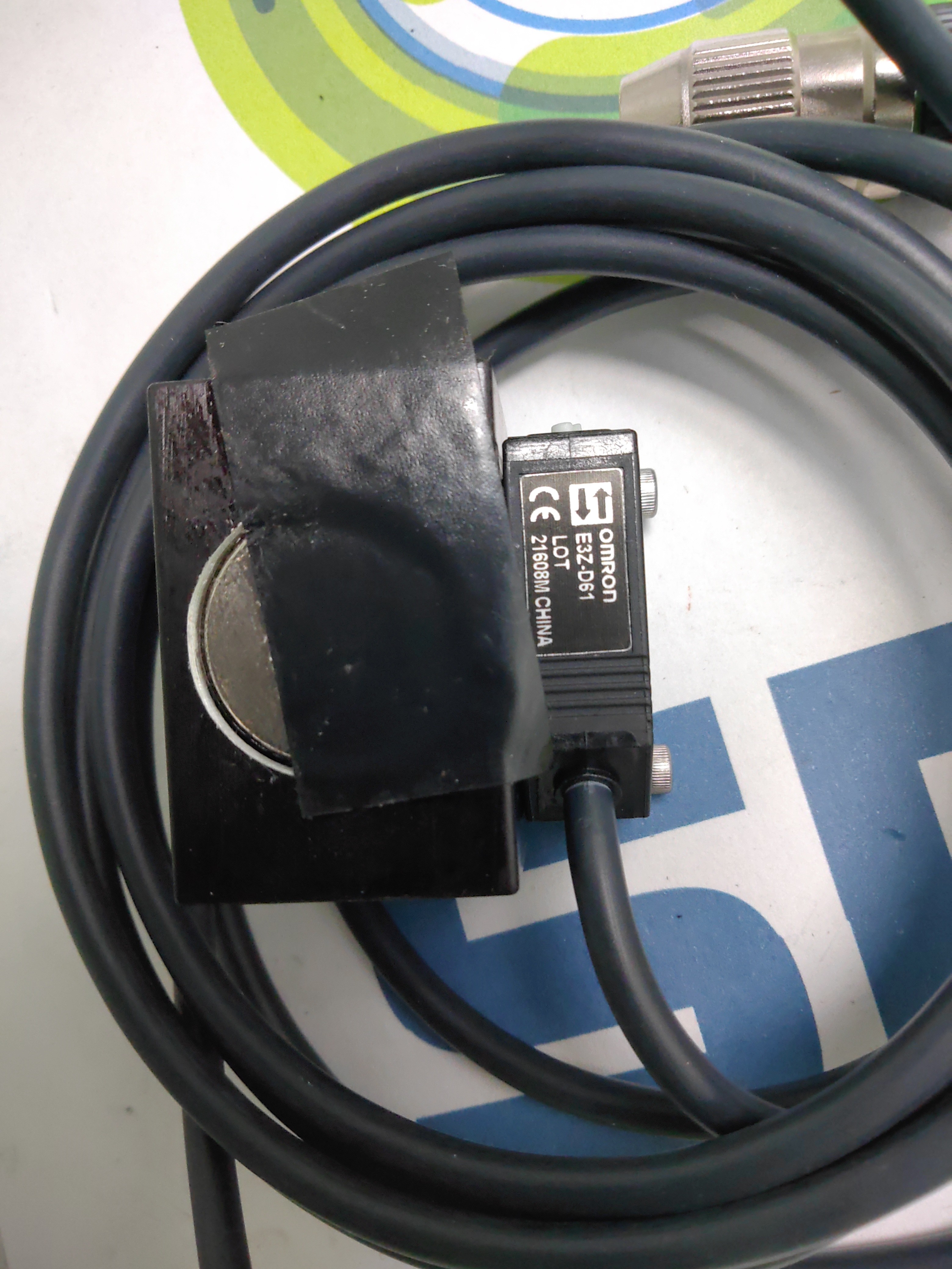 Used OMRON E3Z-D61 OVATION PIN PHOTOELECTRIC SENSOR-MAGNETIC BASE for ...