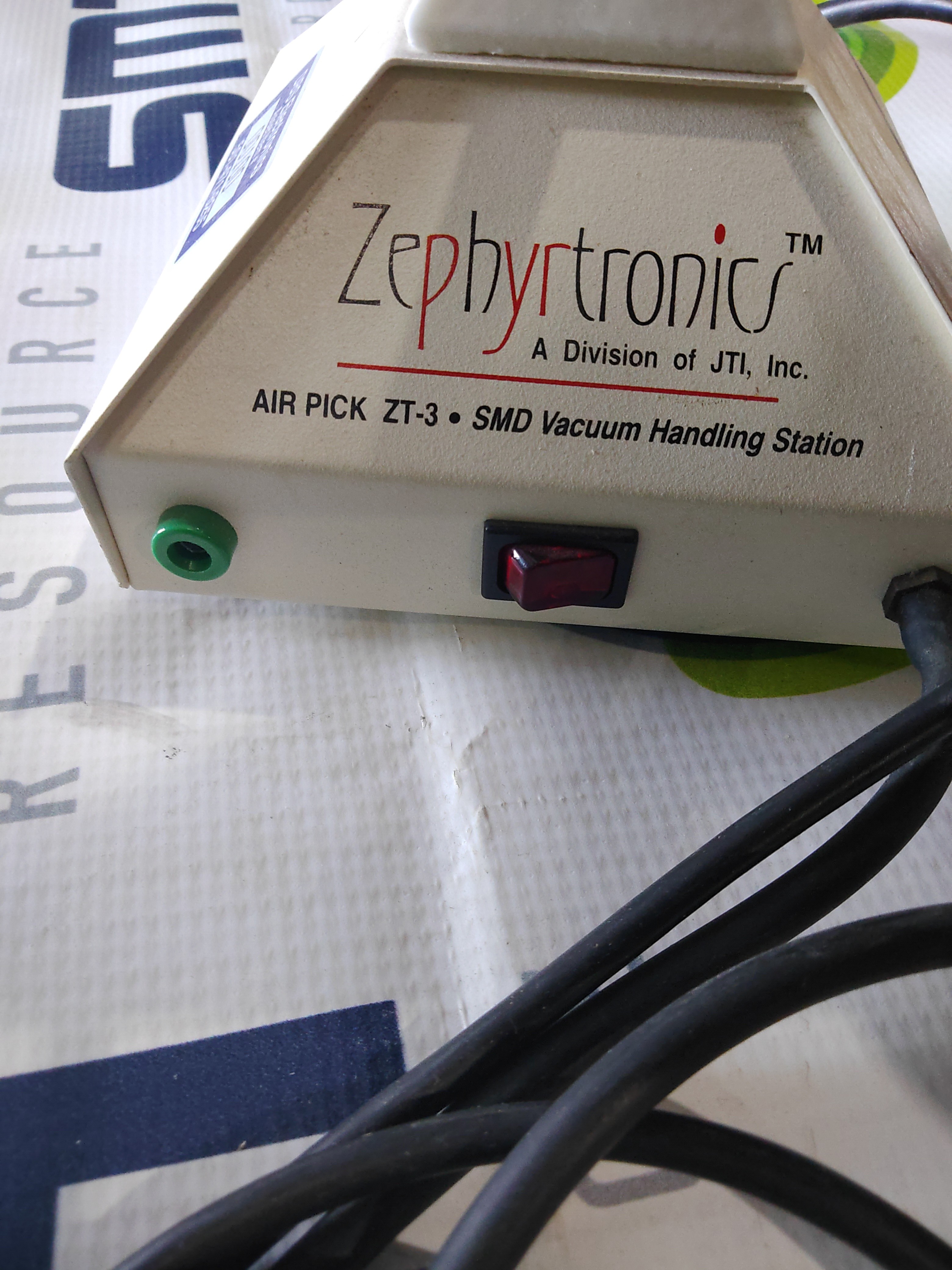Used ZEPHYRTRONICS AIR PICK ZT-3 VACUUM HANDING STATION for Sale at SMT ...