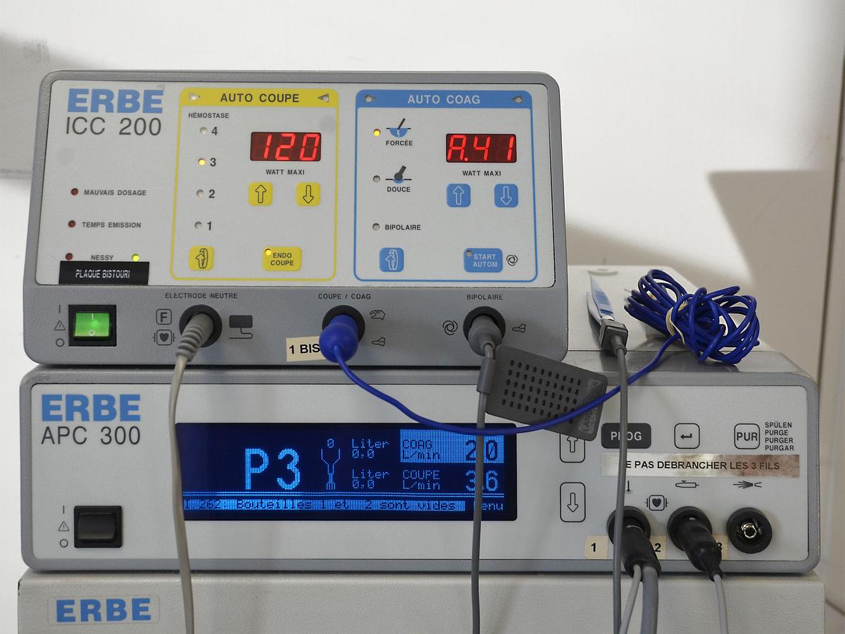 D'occasion BISTOURI DE CABINET ERBE ICC 200 COAGULATEUR PAR PLASMA D ...