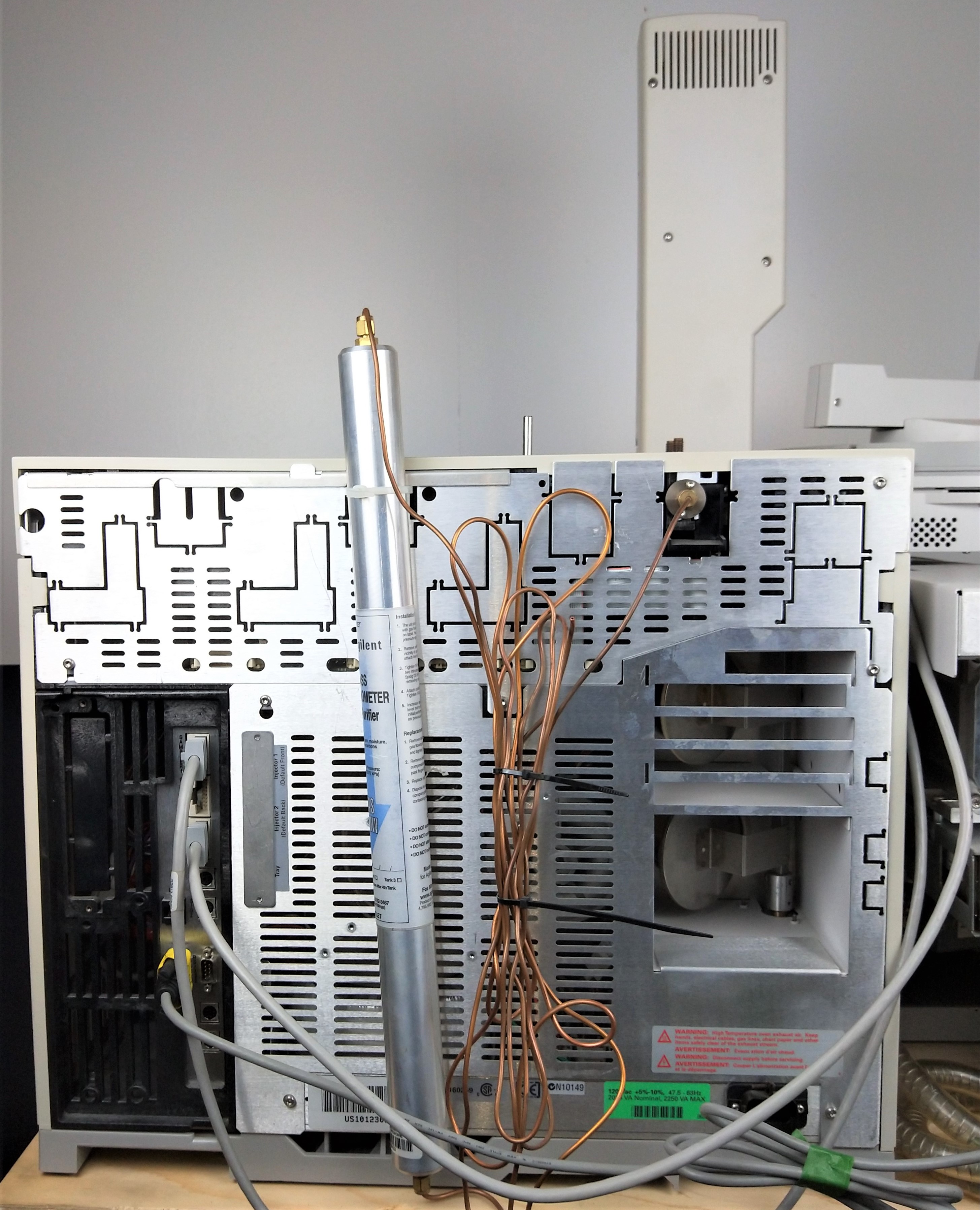 使用Agilent 6890N-5973N GC-MS系统与自动进样器，真空泵和许多配件销售… - yb体育app在线下载