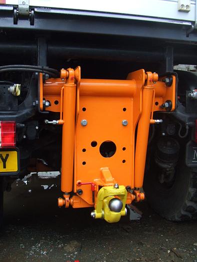 New UNIMOG UGN PICK UP HITCH for Sale in Ingleton, United Kingdom