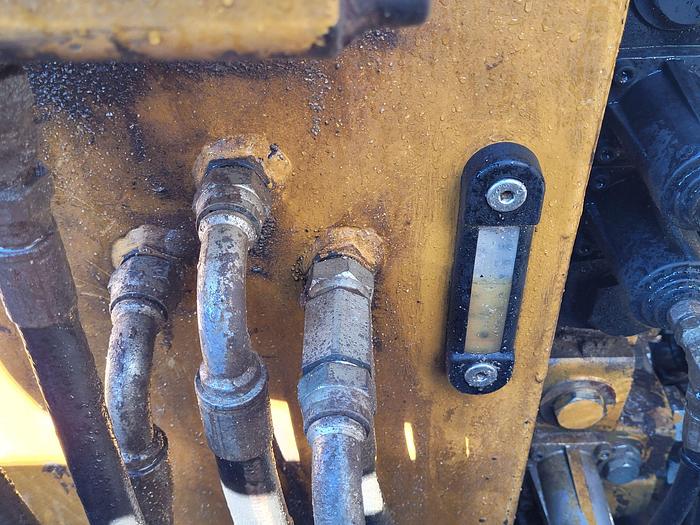 Used Sold 2010 EXTEC C12 at Grinder Crusher Screen