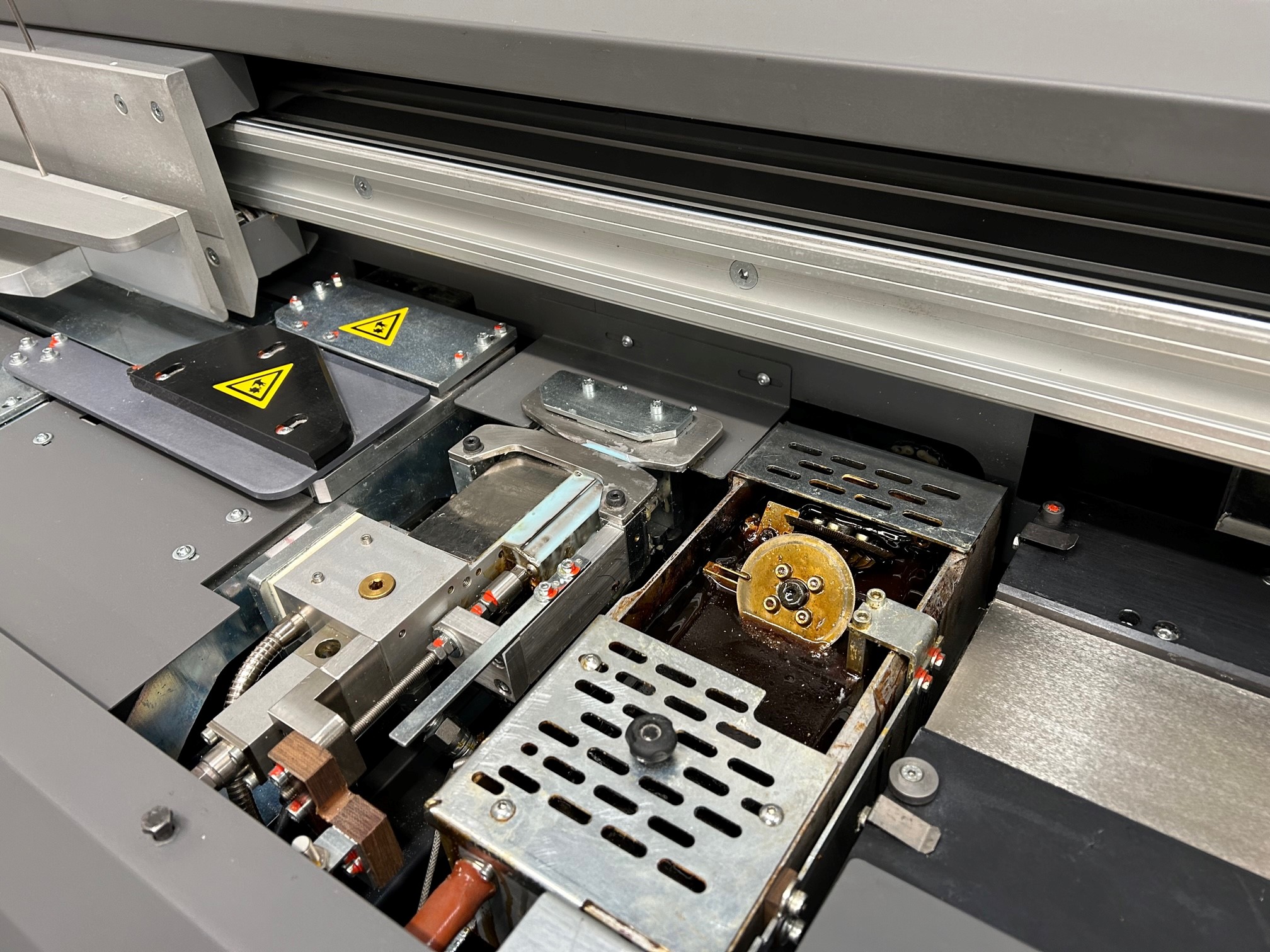 KB4000 PUR Perfect Binder - Glendale Presentation Solutions