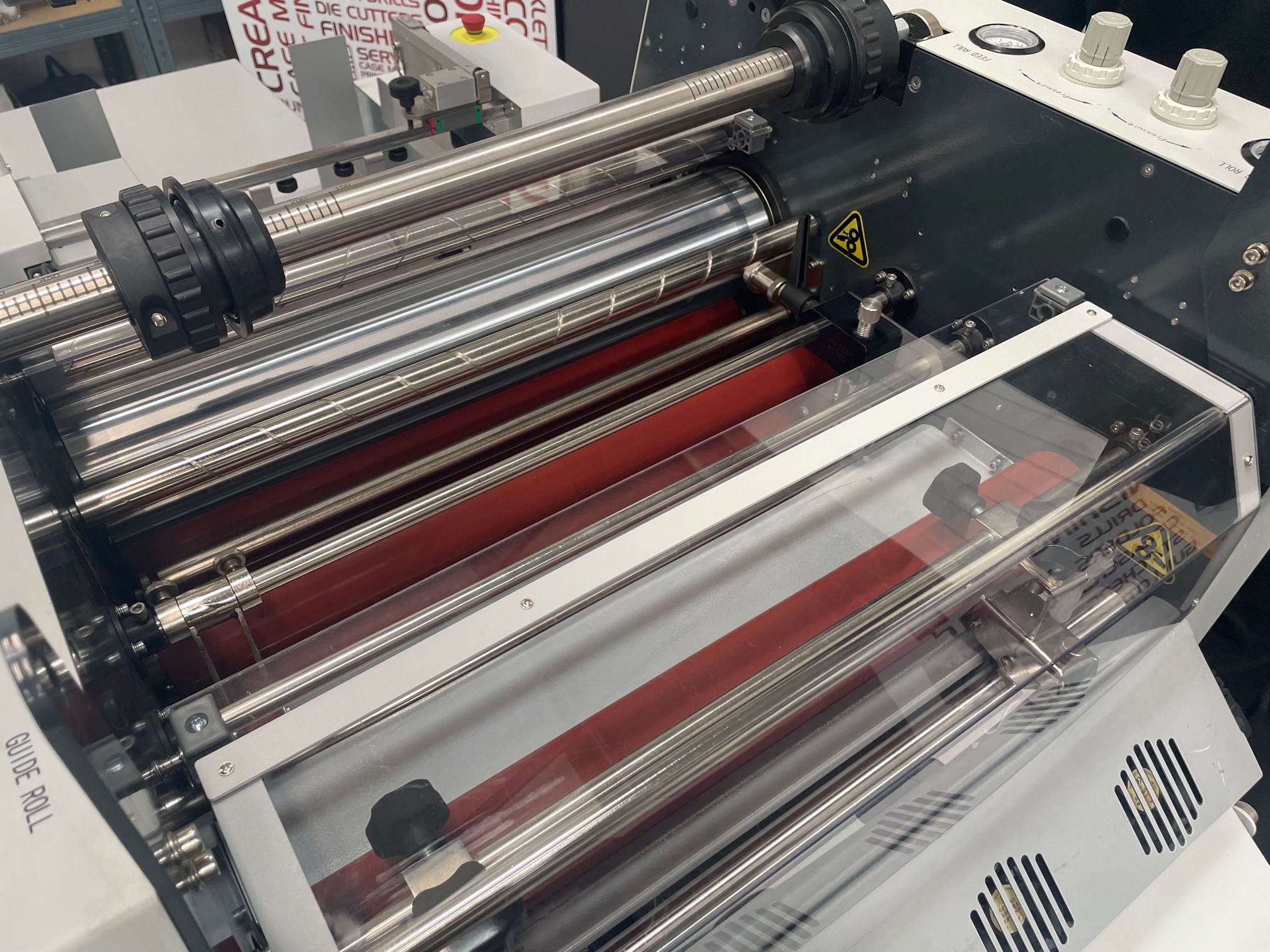 Matrix 530PS Laminator with Omni-Flow Sheet Feeder