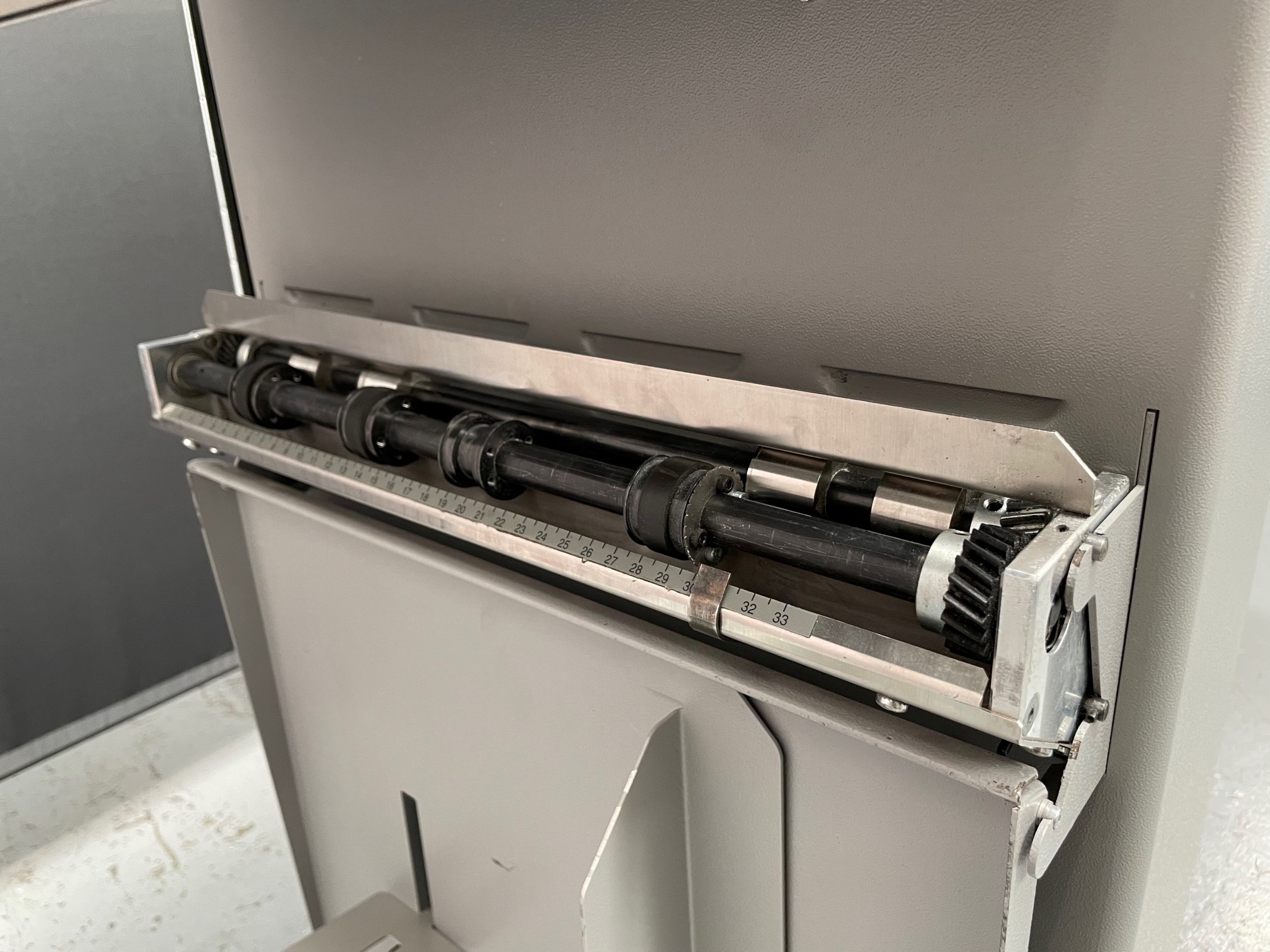 Morgana Major Paper Folder - Glendale Presentation Solutions